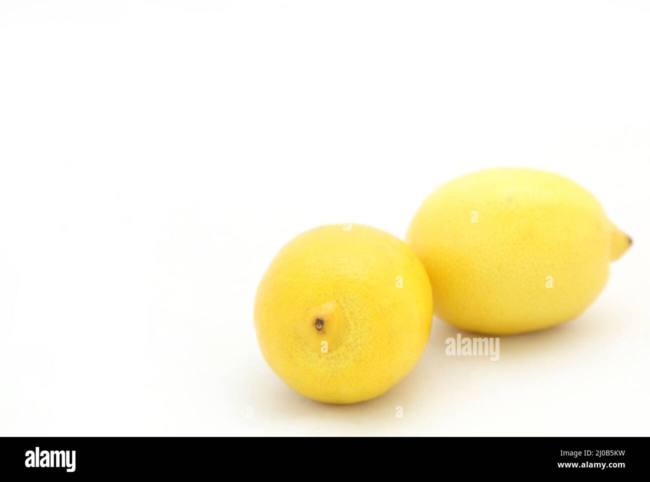 Tangy lemons hi-res stock photography and images - Alamy