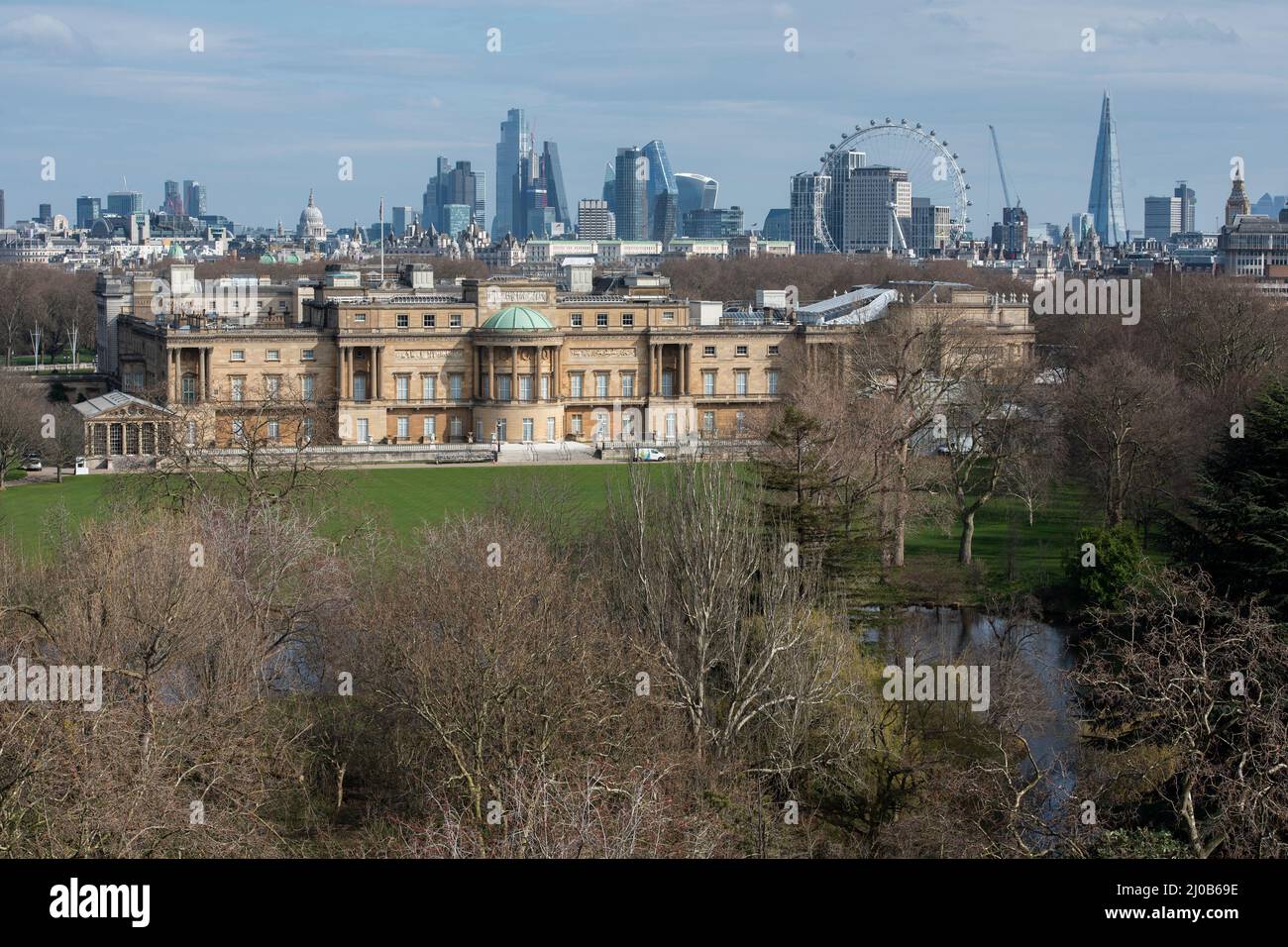 Buckingham Palace, back view Stock Photo - Alamy