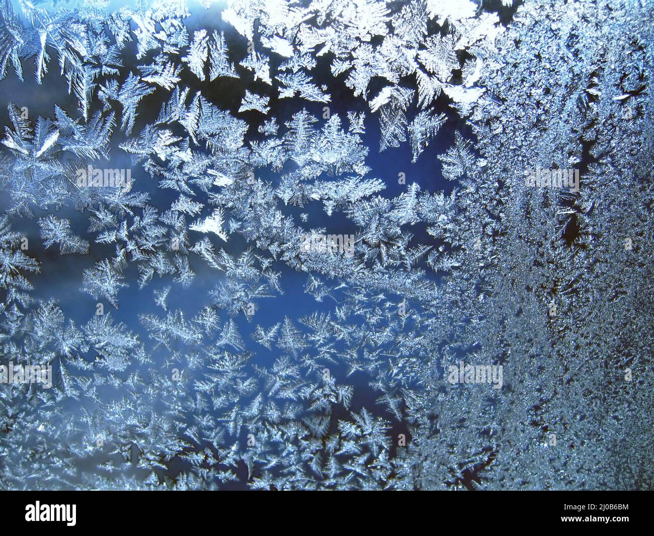 Ice pattern on frozen hi-res stock photography and images - Alamy