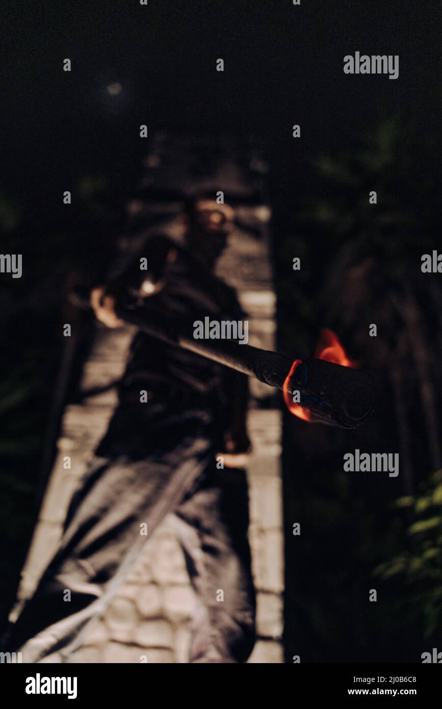 Woman holding torch statue hi-res stock photography and images - Alamy