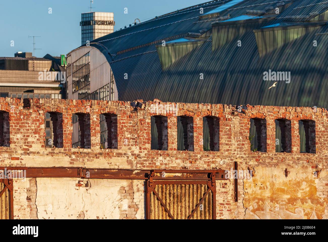 Warehouses in railroad yard hi-res stock photography and images - Alamy