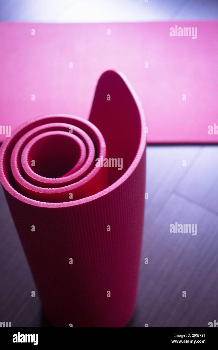 Gym mats hi-res stock photography and images - Alamy