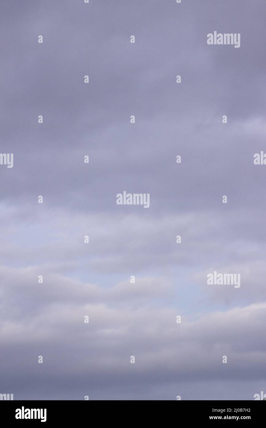 Windy blue sky hi-res stock photography and images - Alamy