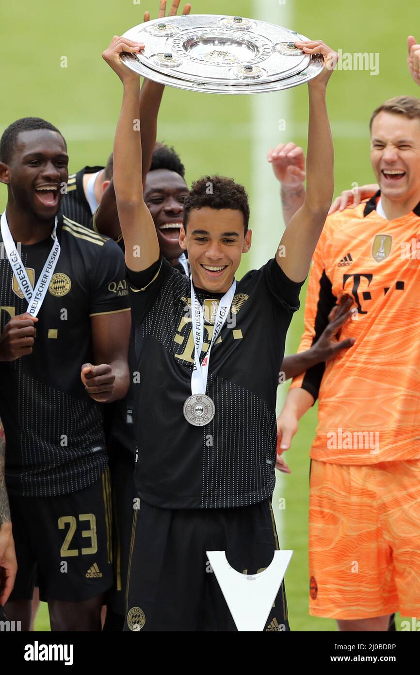 Jamal musiala body hi-res stock photography and images - Alamy