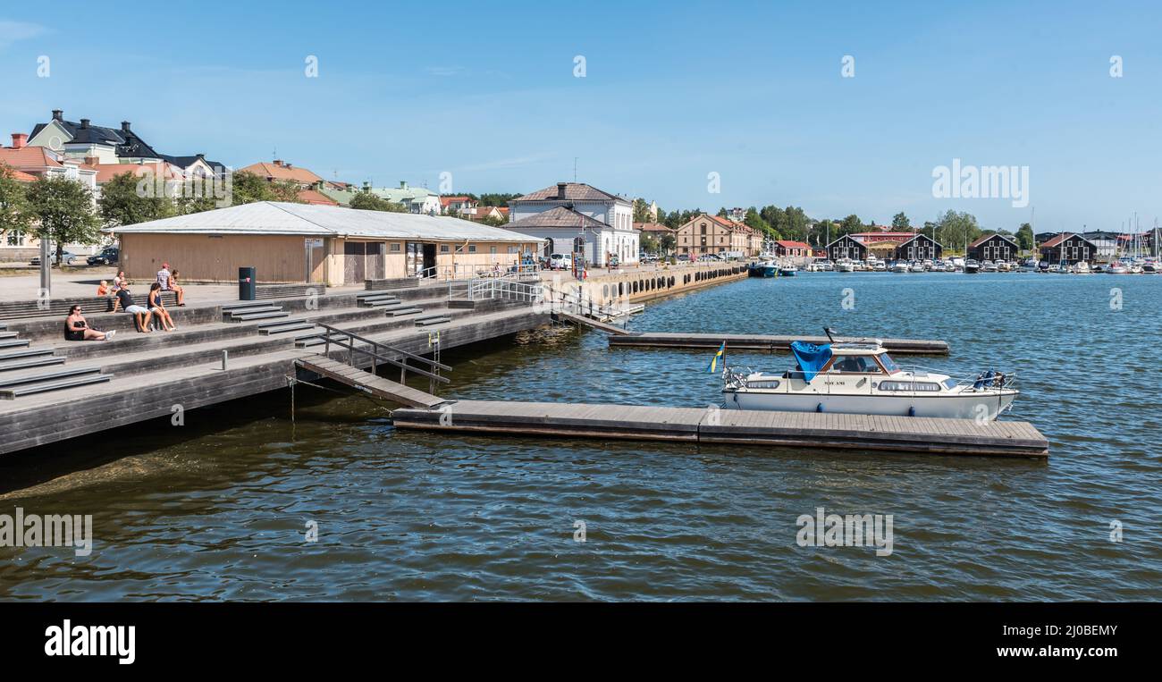 Few stairs hi-res stock photography and images - Alamy