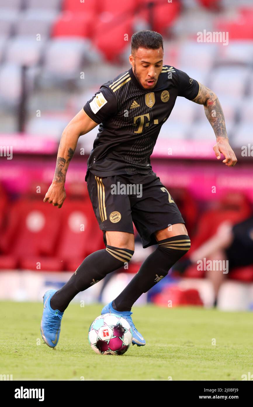 Corentin tolisso fc bayern muenchen hi-res stock photography and images ...
