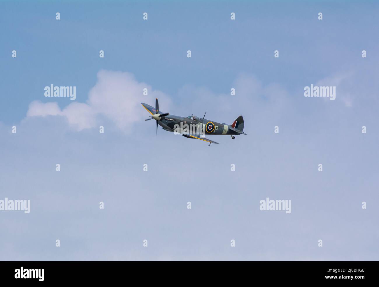 Headcorn, Kent UK - July 1st 2018 Spitfire with Merlin Engine flies and ...