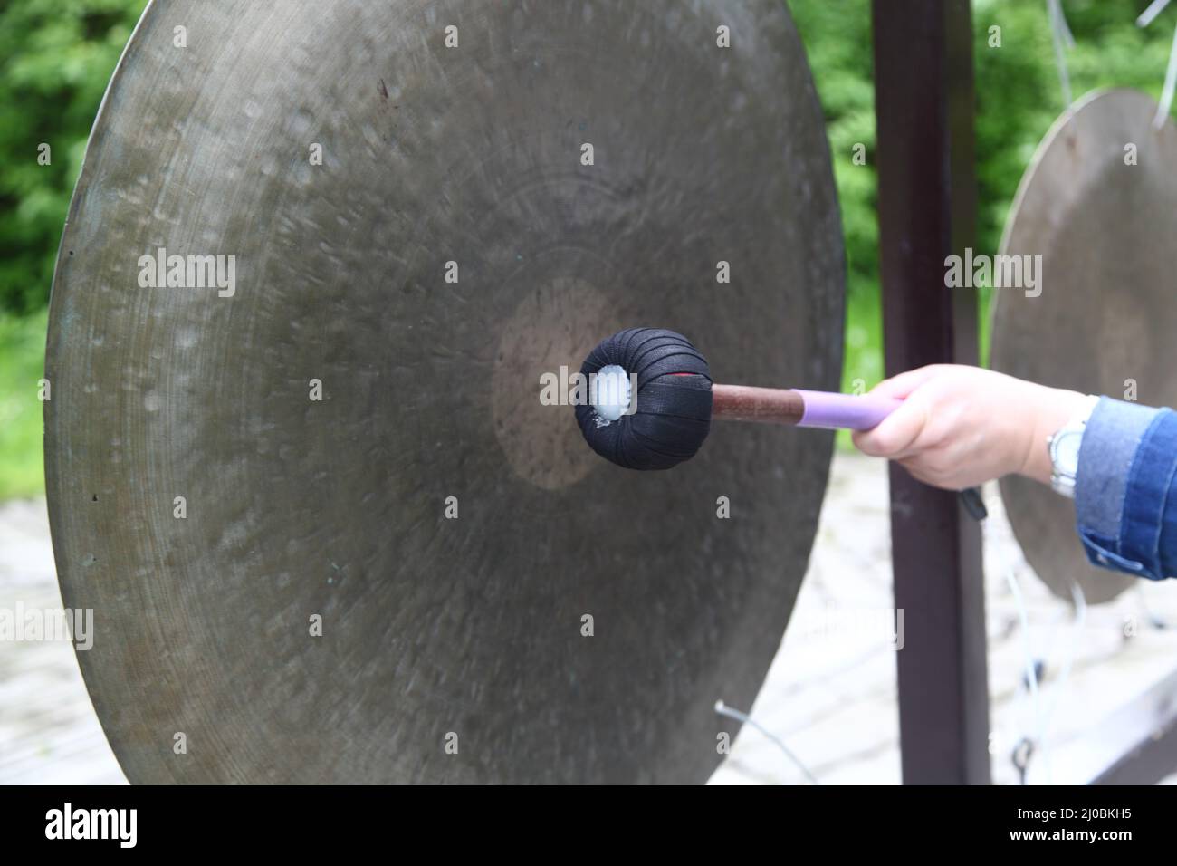 Gong mallet hi-res stock photography and images - Alamy