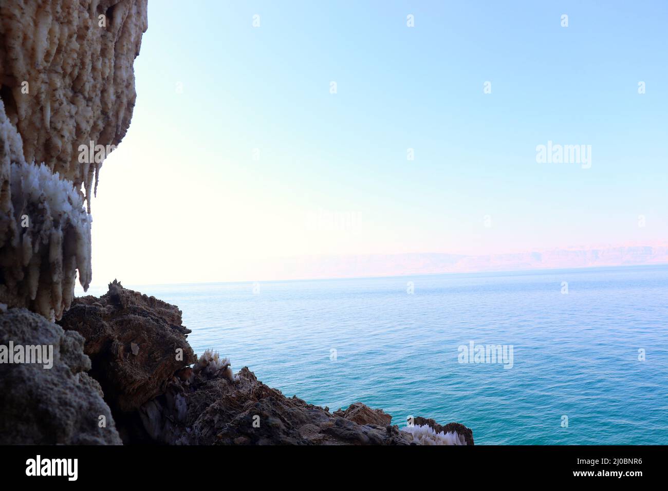 Dead Sea in Jordan (salts and crystals Stock Photo - Alamy