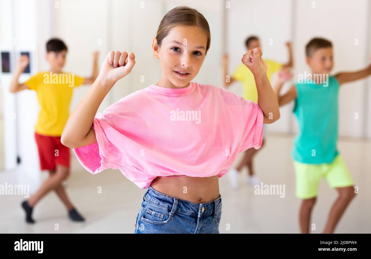 Kids dance moves hi-res stock photography and images - Alamy