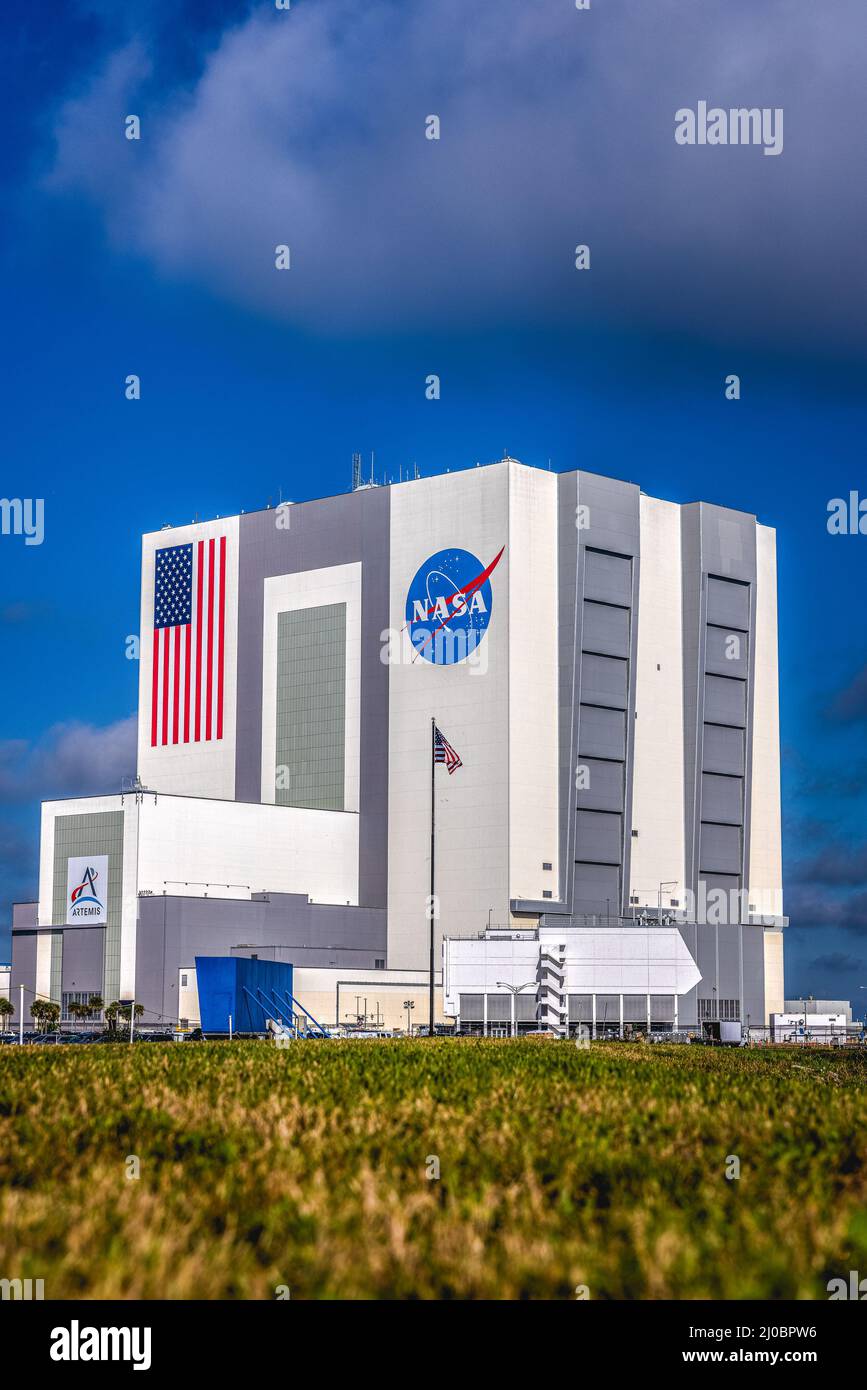 NASA’s new Moon rocket at Kennedy Space Center as it is prepared for ...