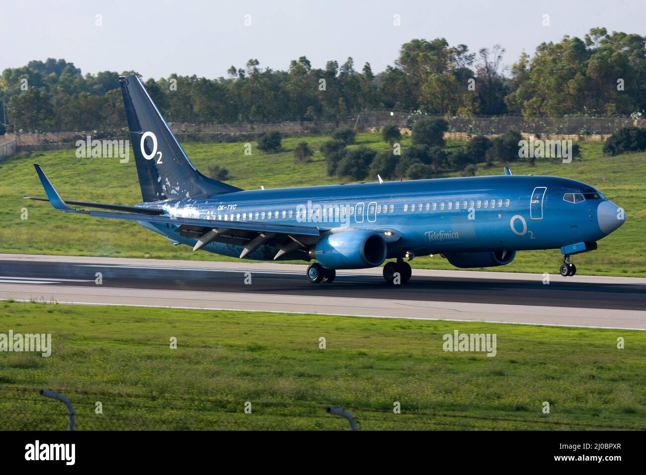 O2 aviation aircraft airline hi-res stock photography and images - Alamy