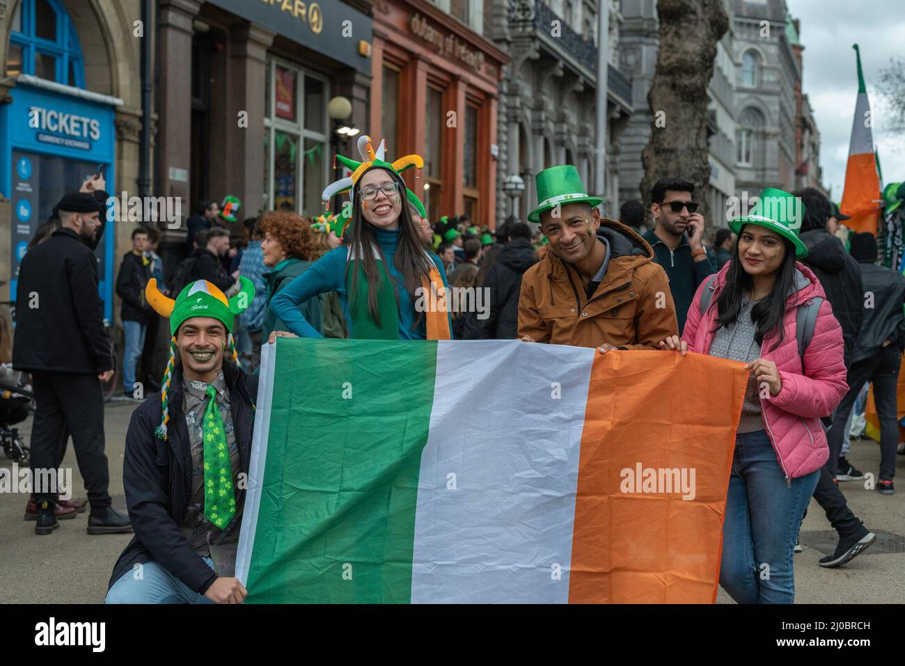 Stpatricksdayphotoshoot hi-res stock photography and images - Alamy