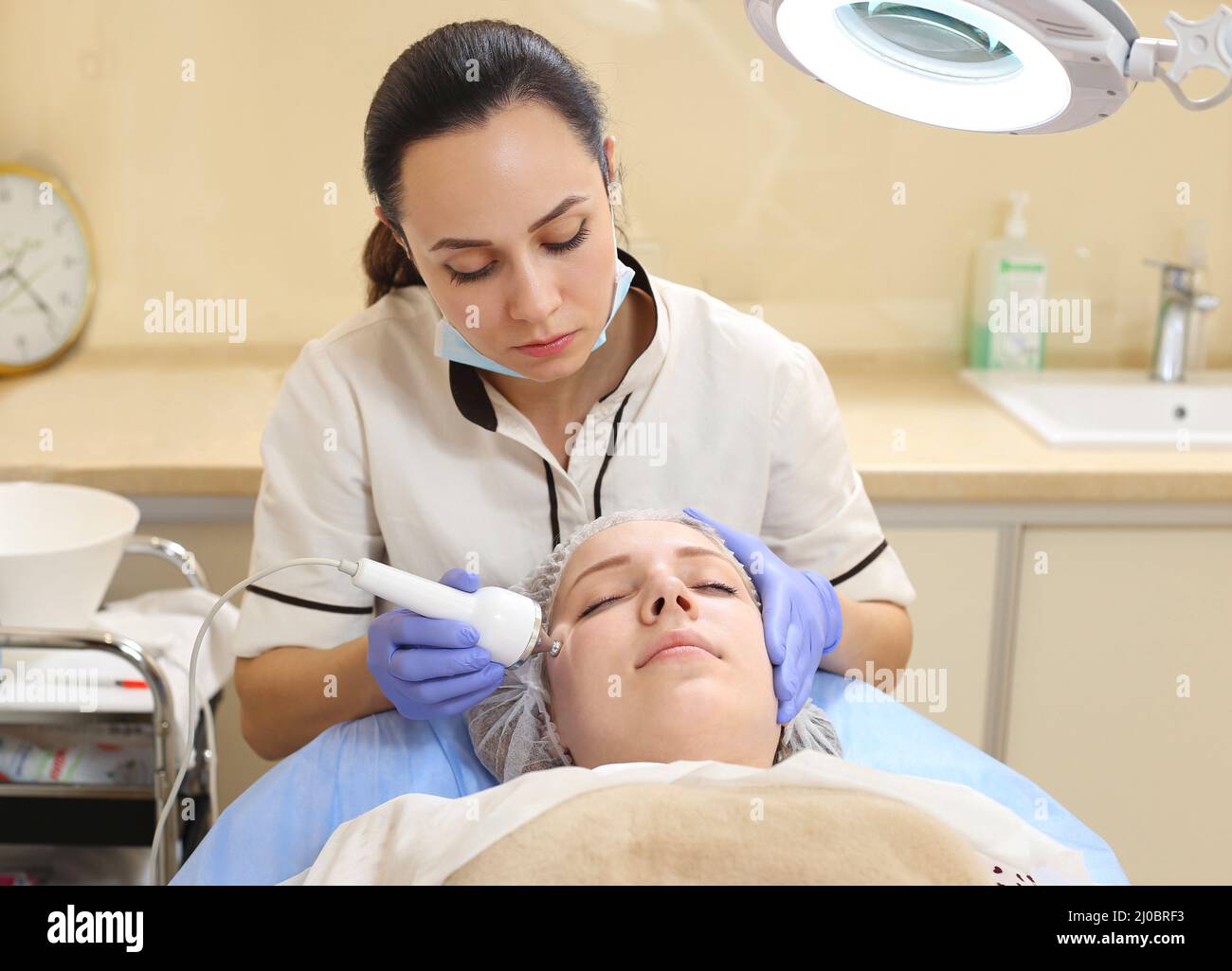 Ultrasound Cavitation anti-aging, Rejuvenation, Lifting Procedure Stock ...