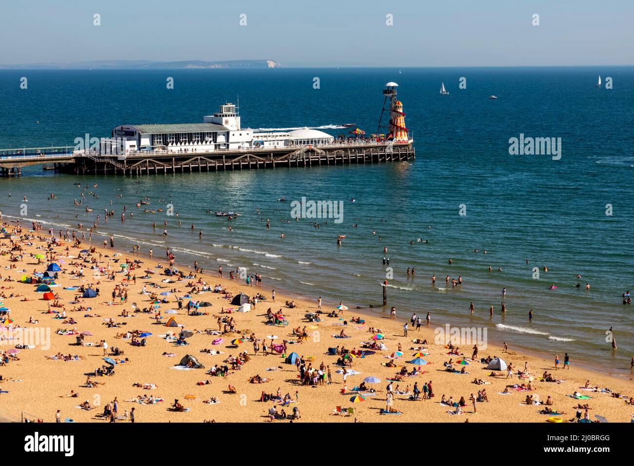 England, Dorset, Bournemouth, Bournemouth Beach and Pier Stock Photo ...