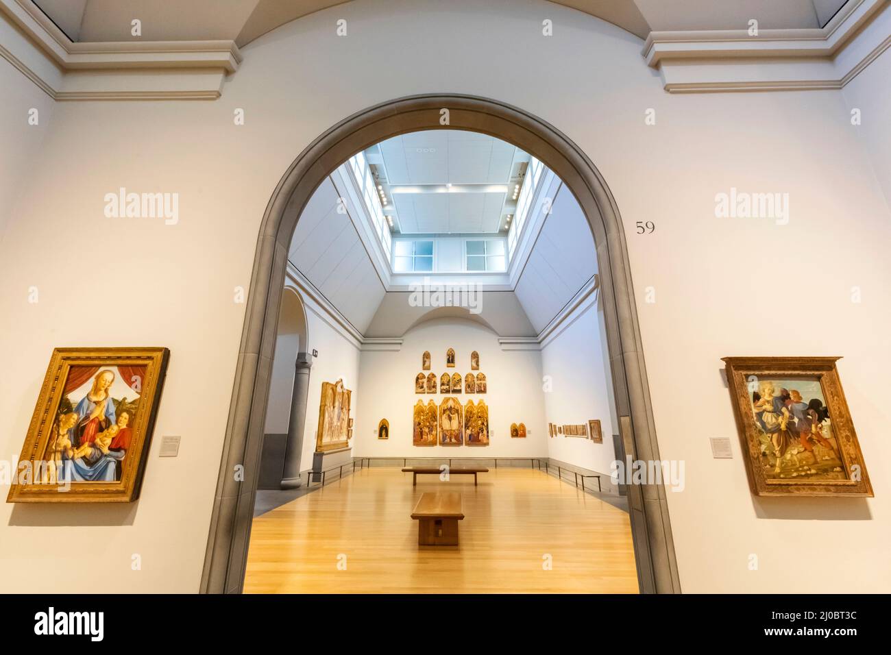 The national gallery london interior hi-res stock photography and ...