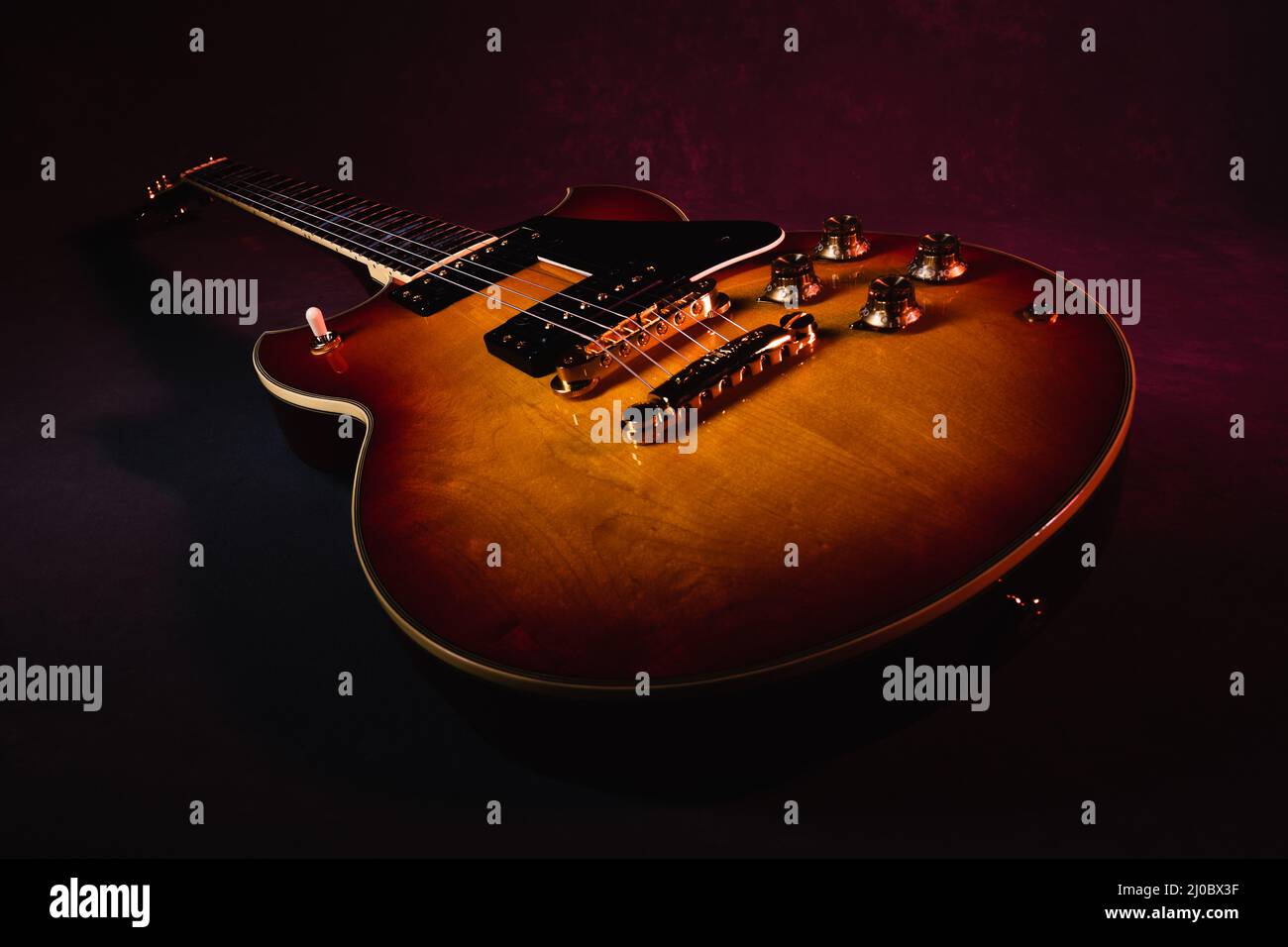 Yamah SG in sunburst finish Stock Photo - Alamy