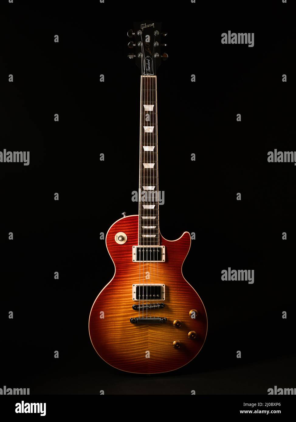 Gibson Les Paul in flamed cherry burst Stock Photo - Alamy