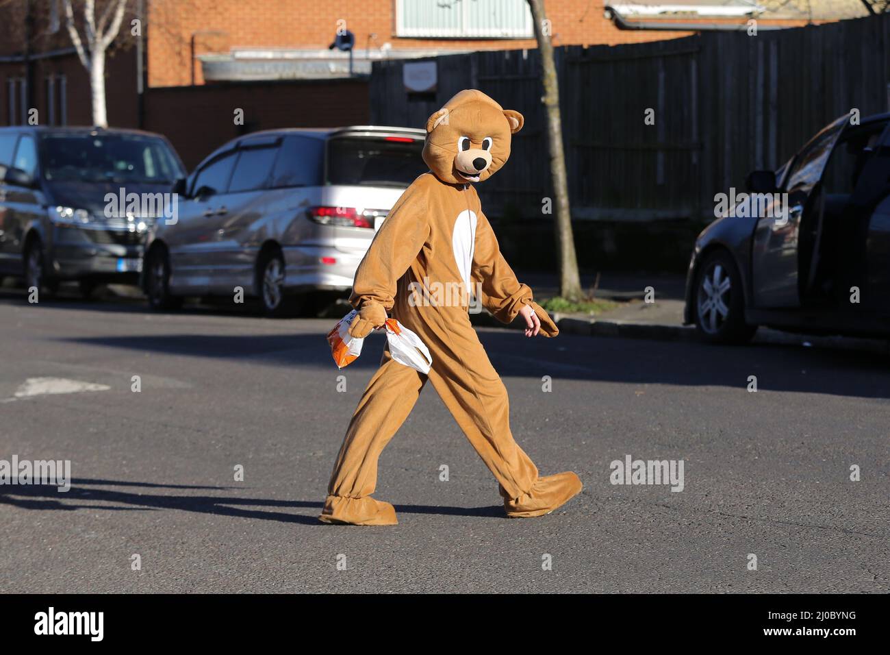 London, UK. 17th Mar, 2022. An Orthodox Jewish child dressed in a teddy ...