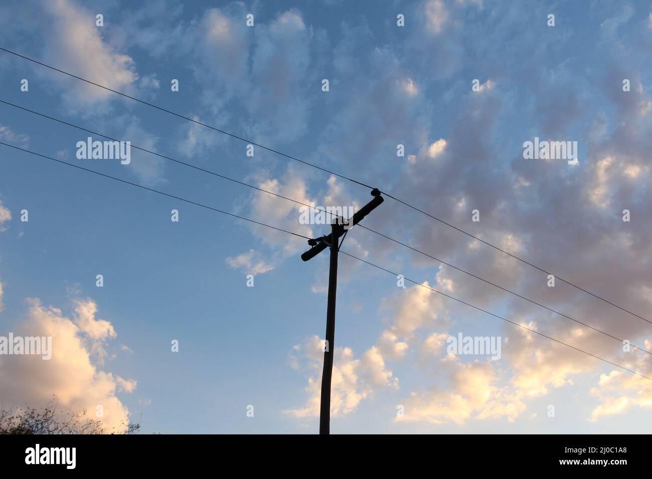 Simple sky hi-res stock photography and images - Alamy