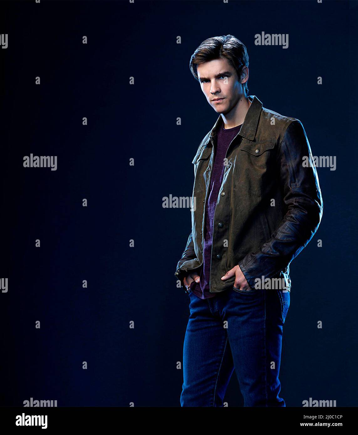 Brenton thwaites titans hi-res stock photography and images - Alamy