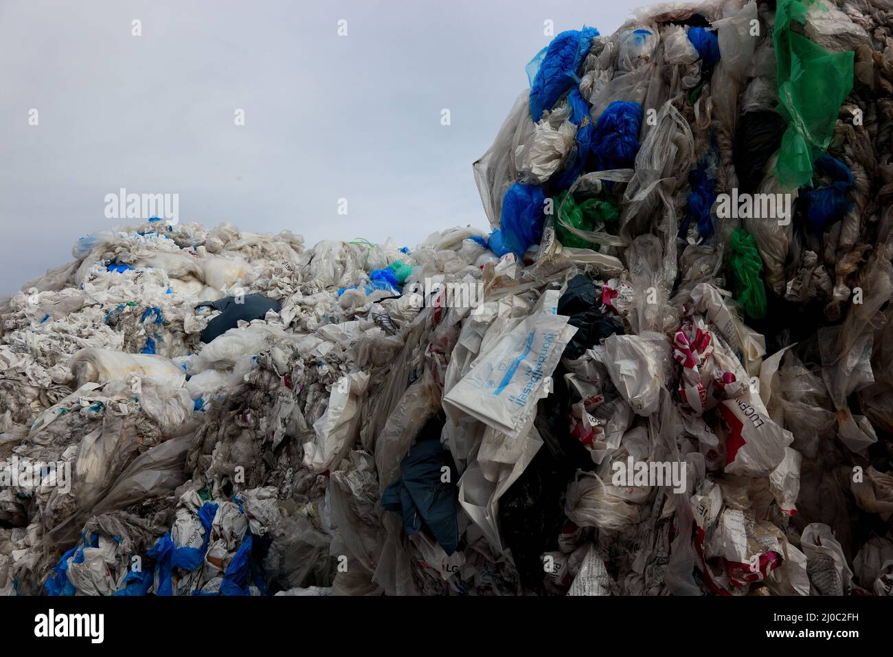 Plastikfolien für das Recycling / Plastic foils for recycling Stock ...