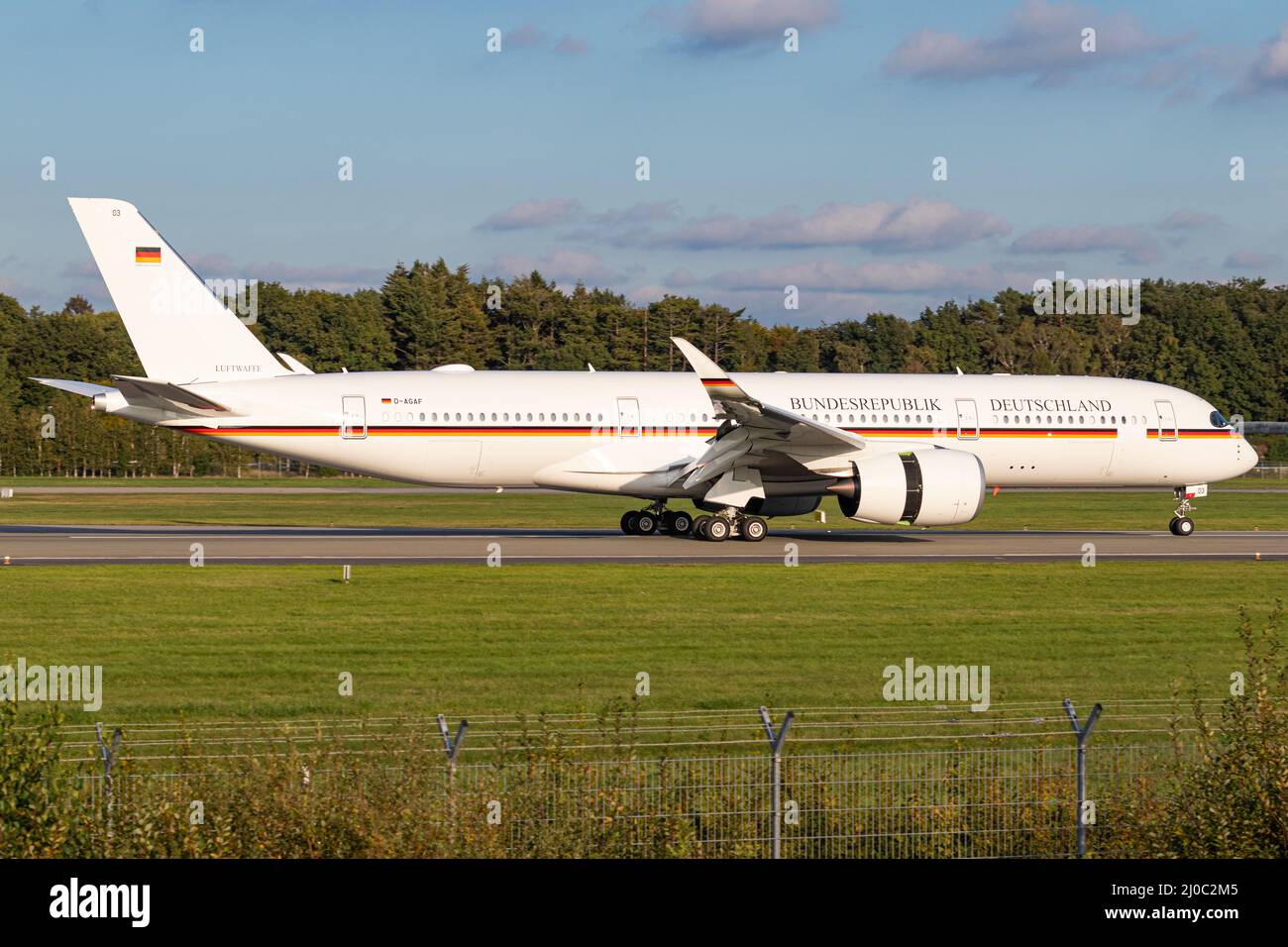 German Air Force GAF Airbus A350-941 D-AGAF, 10-03 Stock Photo - Alamy
