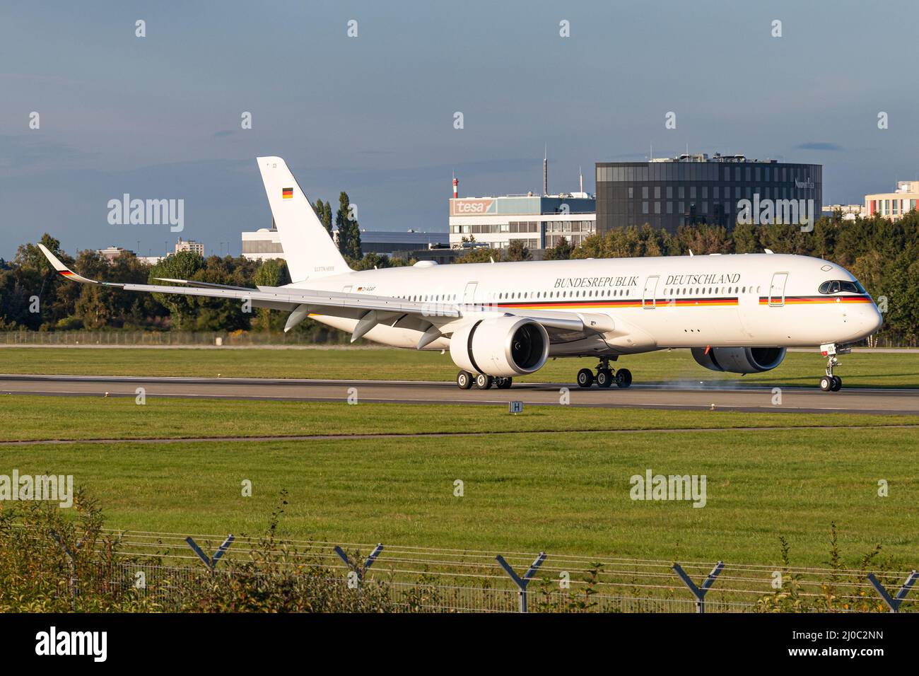 German Air Force GAF Airbus A350-941 D-AGAF, 10-03 Stock Photo - Alamy