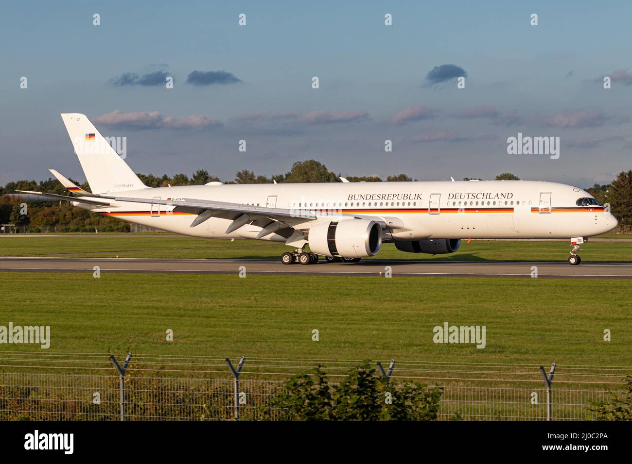 German Air Force GAF Airbus A350-941 D-AGAF, 10-03 Stock Photo - Alamy
