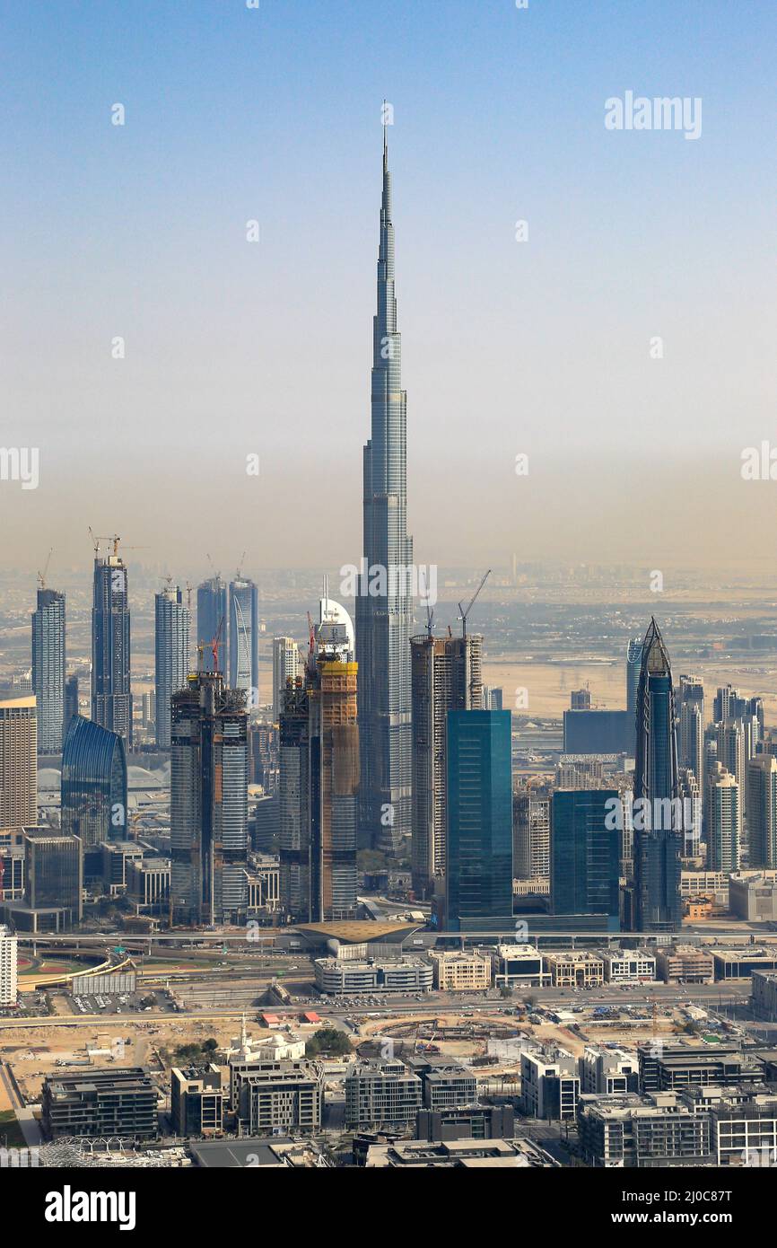 Dubai vertical aerial hi-res stock photography and images - Alamy