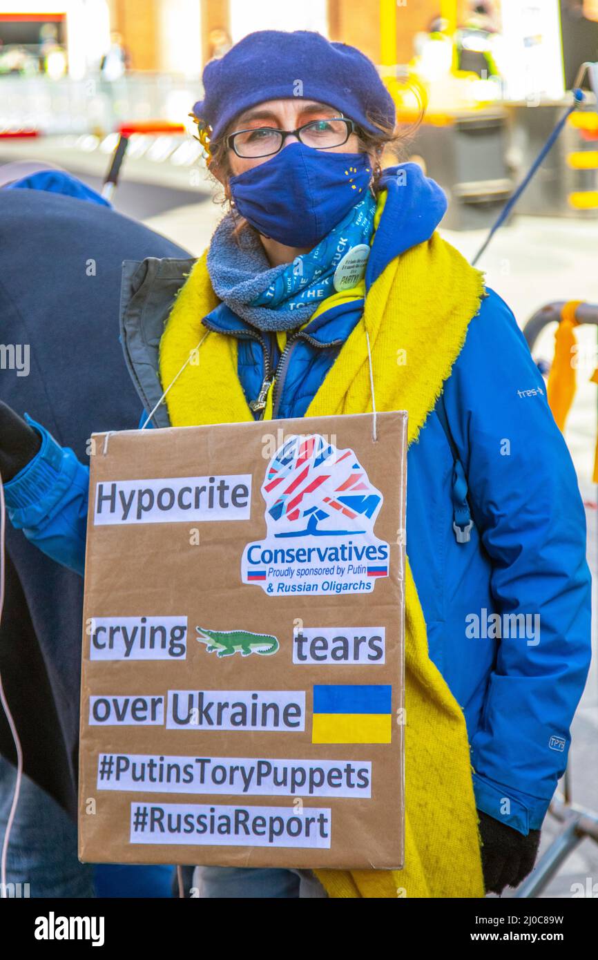 Putins tory puppets hi-res stock photography and images - Alamy