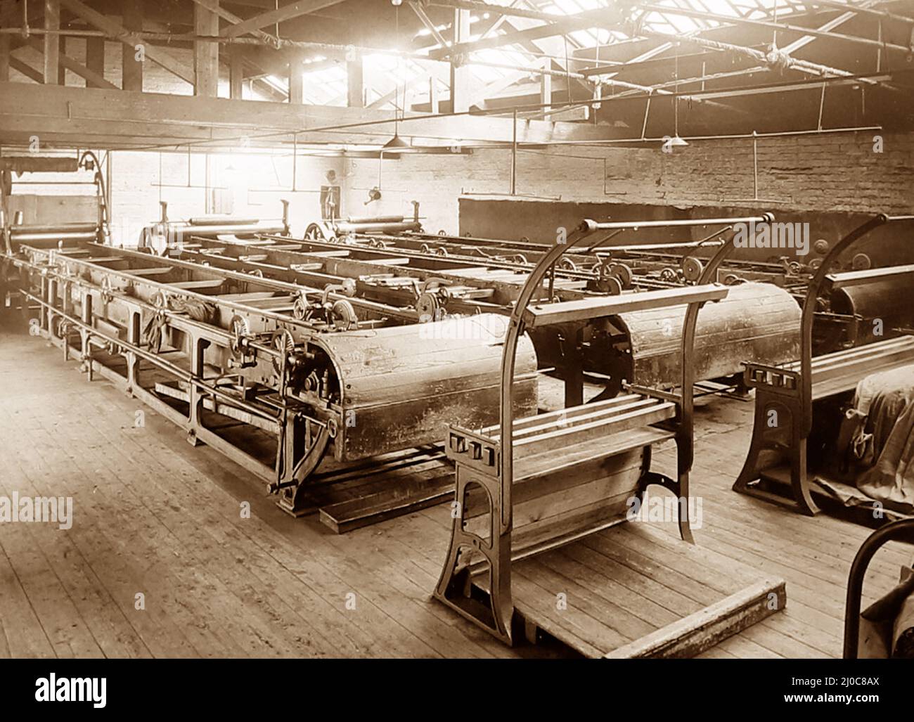 Victorian cloth manufacture hi-res stock photography and images - Alamy