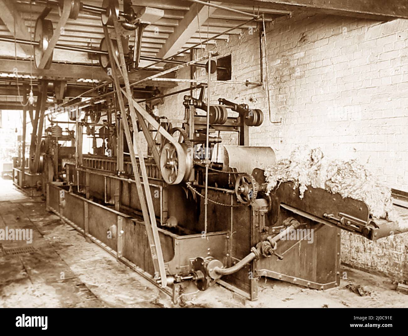 Wool washing hi-res stock photography and images - Alamy