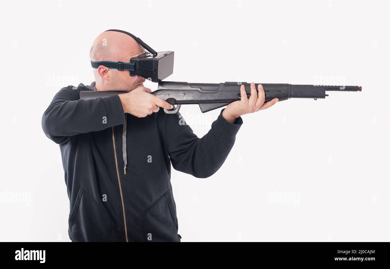 Virtual rifle hi-res stock photography and images - Alamy