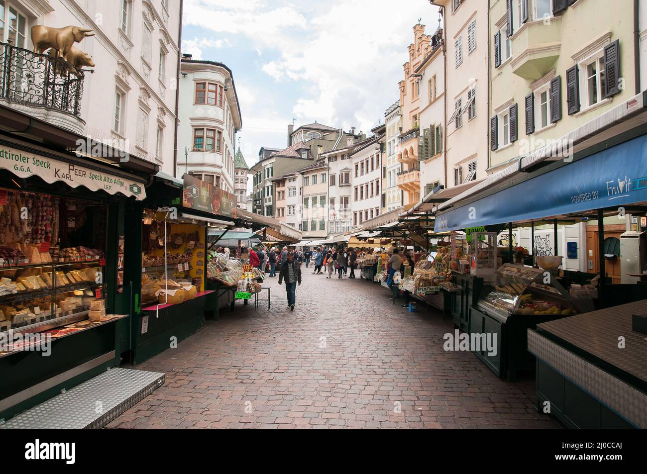 Bolzano streets hi-res stock photography and images - Alamy
