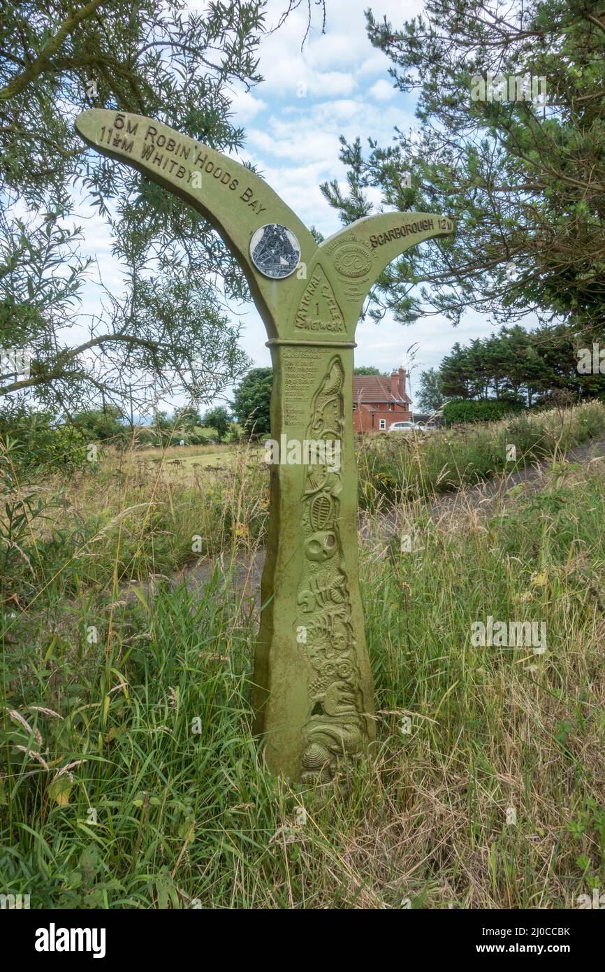 Cleveland way marker post hi-res stock photography and images - Alamy