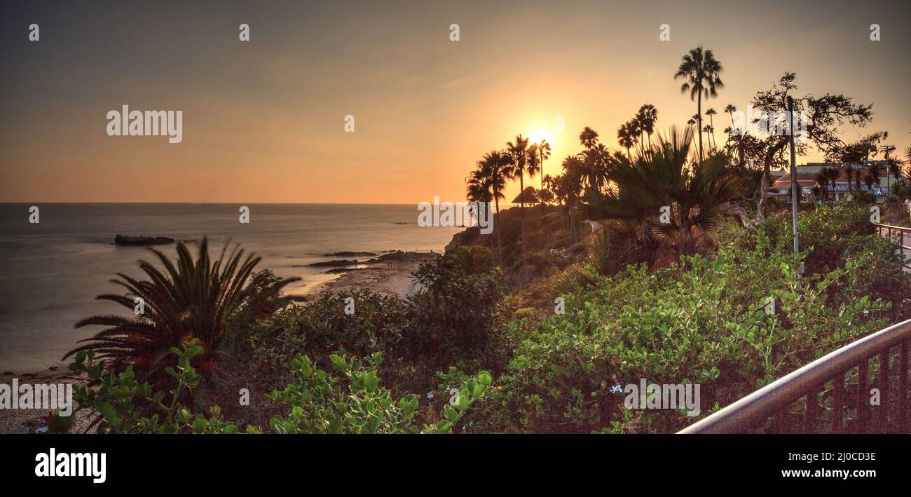 Sunset over the ocean through a neutral density filter at Main Beach ...
