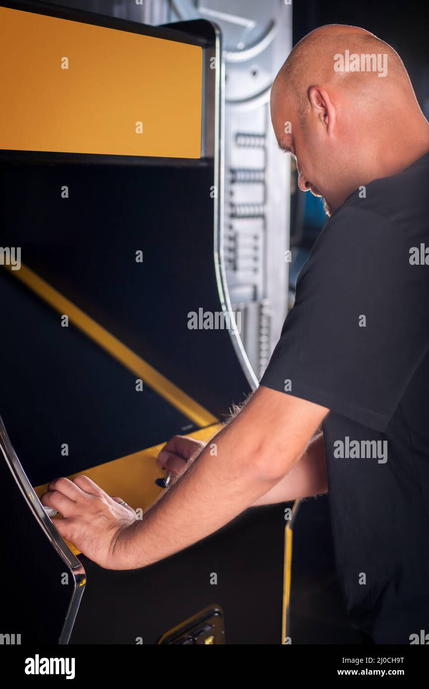 Playing compute games hi-res stock photography and images - Alamy