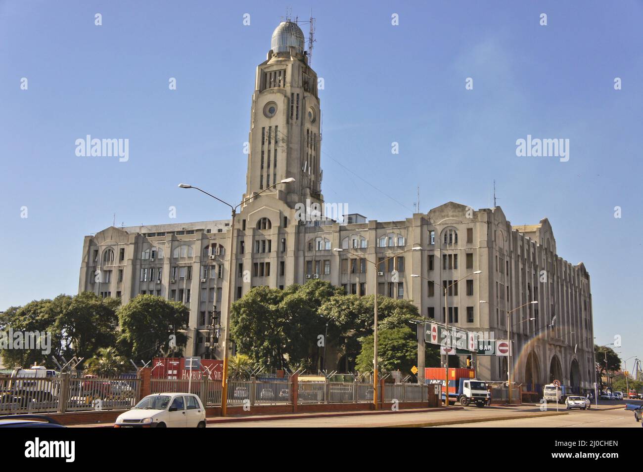 Edificio de montevideo hi-res stock photography and images - Alamy