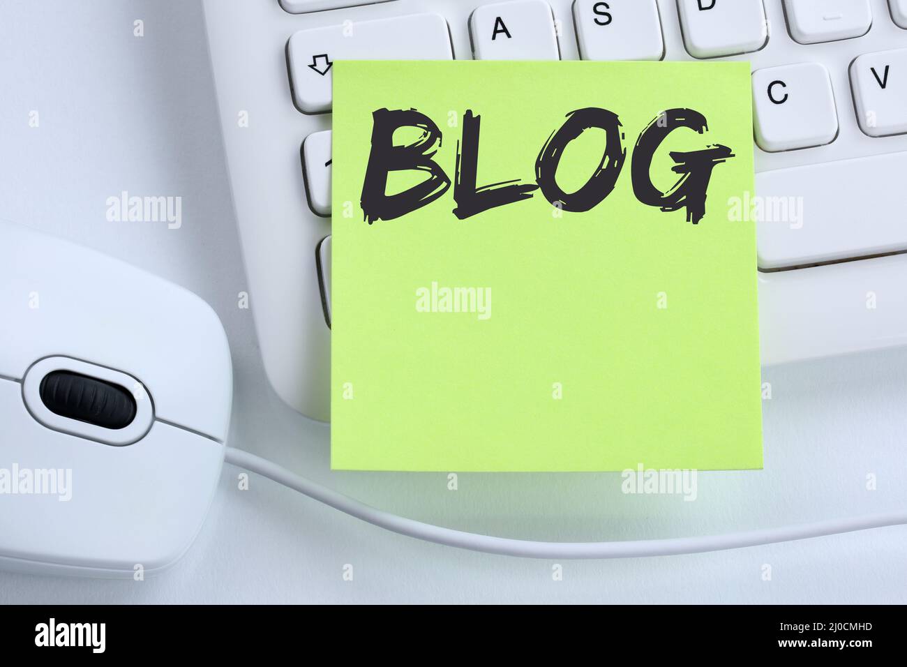 Blog writing hi-res stock photography and images - Alamy