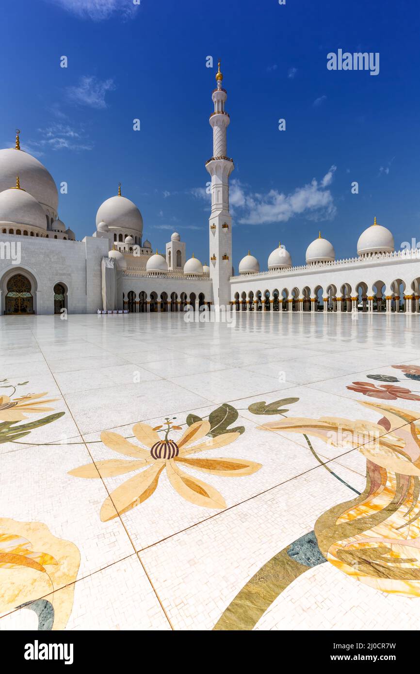 Abu Dhabi Sheikh Sheikh Zayed Great Mosque Minaret Portrait United Arab ...