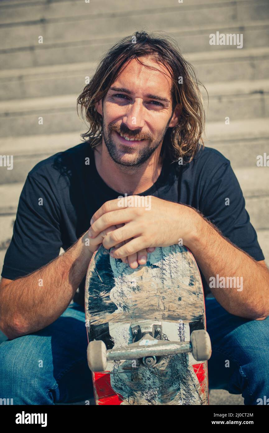Skateboarding stairs hi-res stock photography and images - Alamy