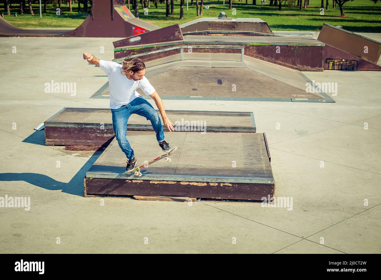 Skater ramps hi-res stock photography and images - Alamy