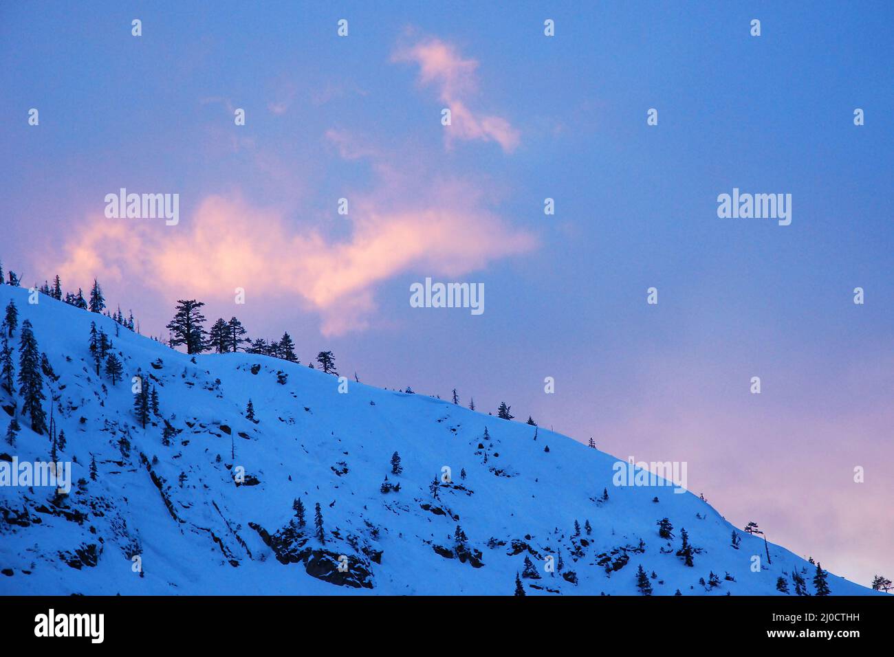 Wispy sunset hi-res stock photography and images - Alamy