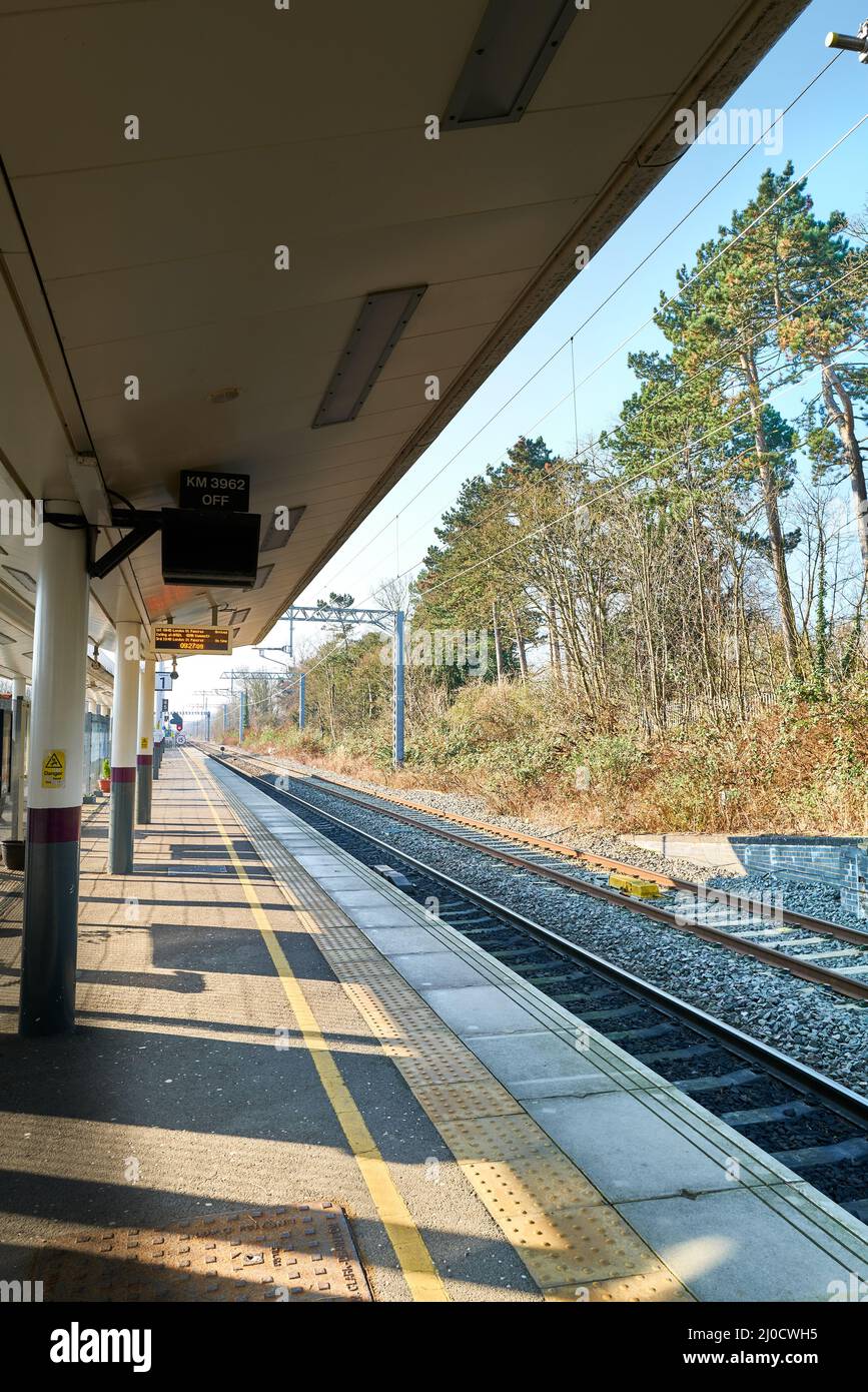 Emr rail station travel transport railway corby england platfrom hi-res ...