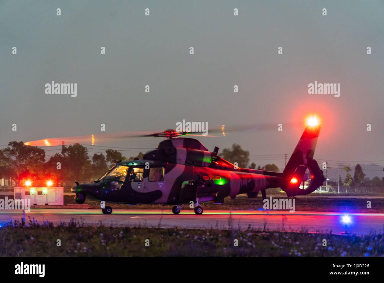 Helicopter night training Stock Photo - Alamy