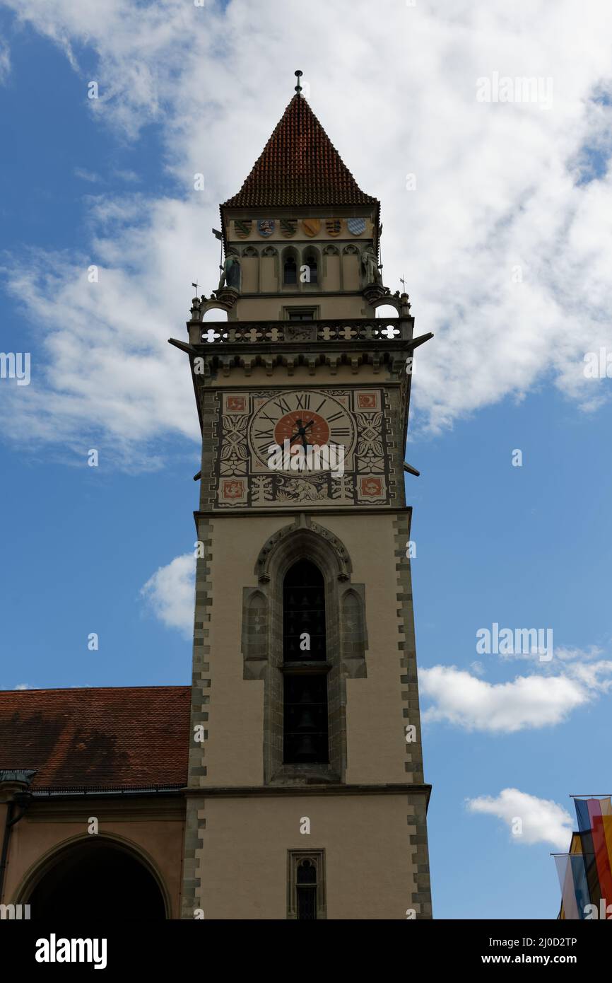 Rivers and city hi-res stock photography and images - Alamy