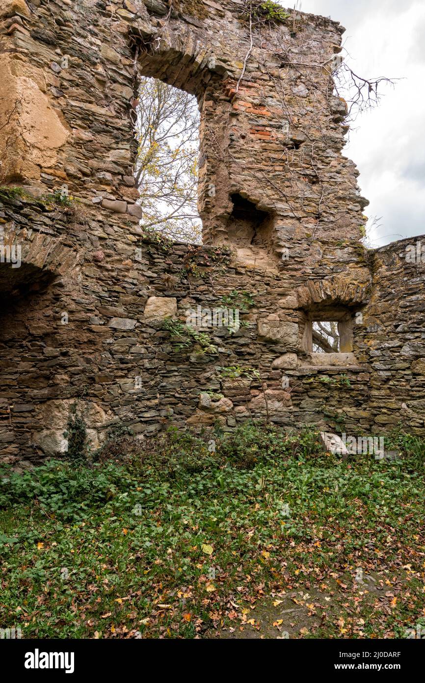 Schloss dhaun hi-res stock photography and images - Alamy