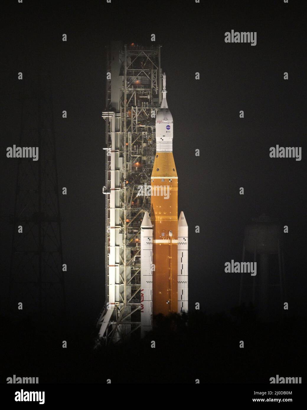 320 foot hi-res stock photography and images - Alamy