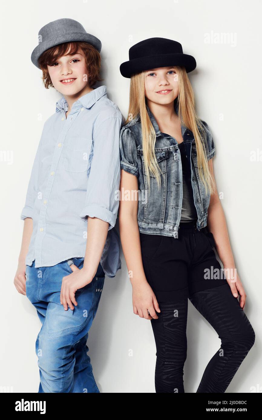 Posing with kids hi-res stock photography and images - Alamy